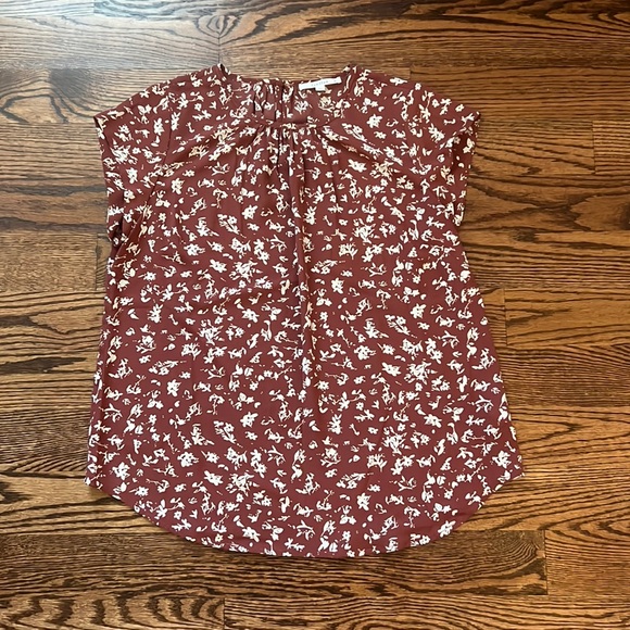 fun 2 fun | Tops | Fun 2 Fun Rust Floral Cap Sleeve Blouse Keyhole ...
